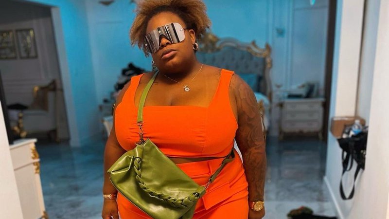 Jojo Todynho causa confusão ao subir em comunidade no Rio; confira