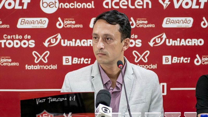 Ítalo Rodrigues esclarece situação da lista de dispensa do Vitória
