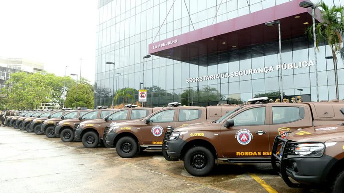 Governo da Bahia entrega novas viaturas da PM e lança Centro de Gestão ...