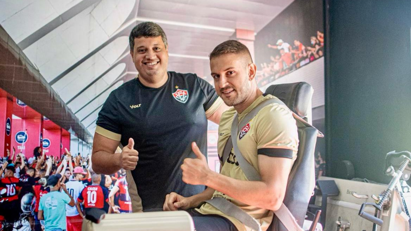 Reforço do Vitória para Série A, Bruno Uvini vive seu 1º dia na Toca do ...