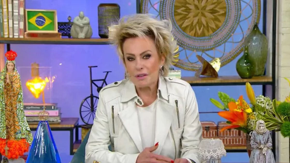 Ana Maria faz posicionamento político ao vivo e surpreende internautas