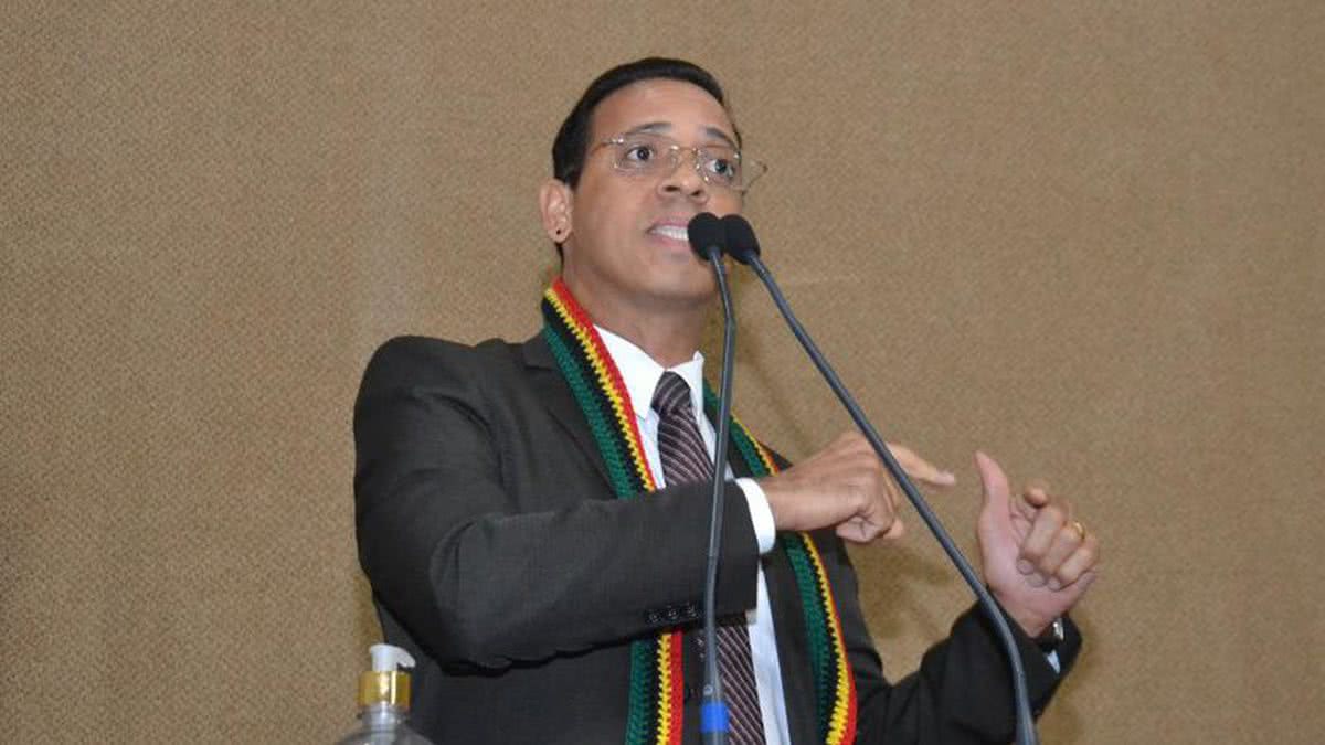 Hilton Coelho confirma que Psol terá candidatura própria: Hilton Coelho confirma que Psol terá candidatura própria: