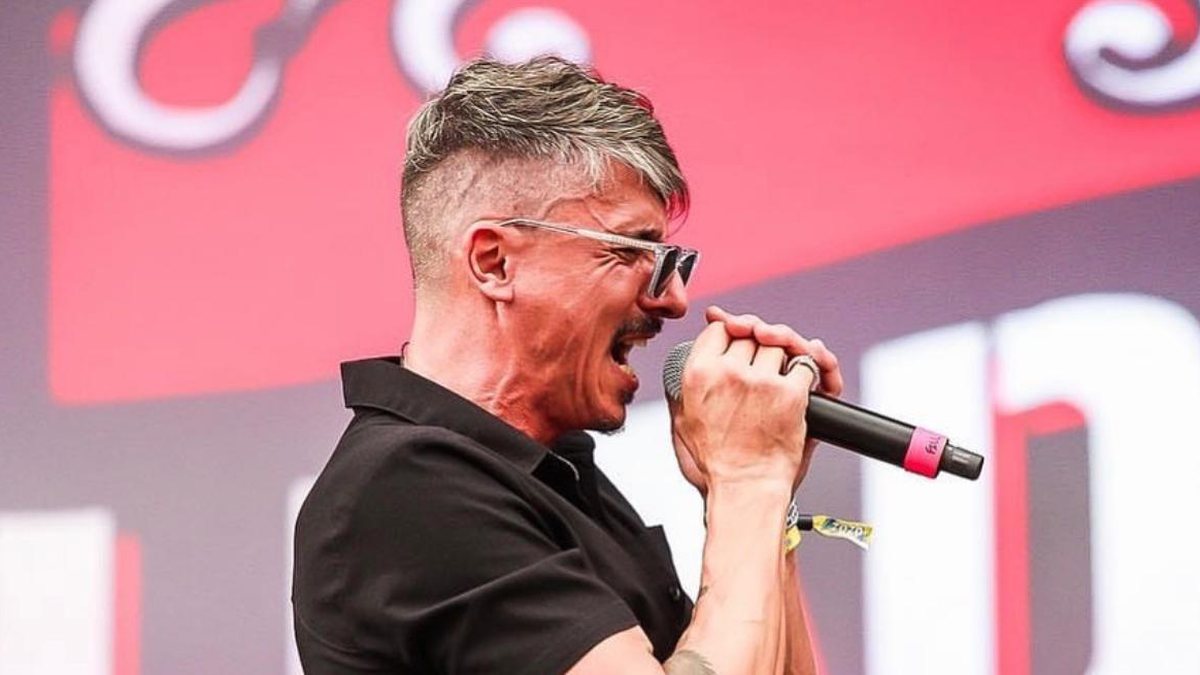 Cantor de rock é preso suspeito de chefiar esquema de tráfico de drogas