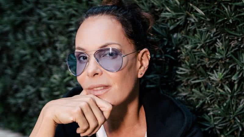 Atriz Carolina Ferraz fala sobre sexo após os 50 anos: "Poder transar ...