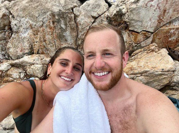 Atleta com câncer raro recebe apoio do marido durante as Olímpiadas em ...