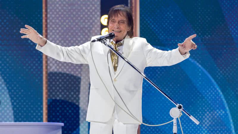 Globo aposta em nova voz para substituir Roberto Carlos nos especiais de fim de ano; saiba quem