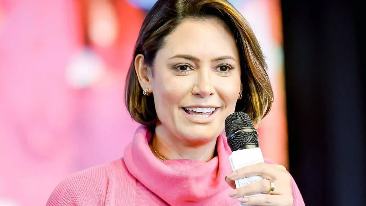Prisão domiciliar de Bolsonaro traz benefícios para Michelle