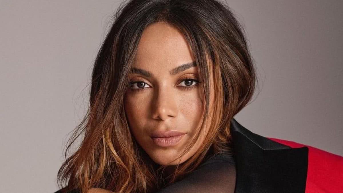 Anitta faz apresentação ousada em show e é detonada por americanos ...