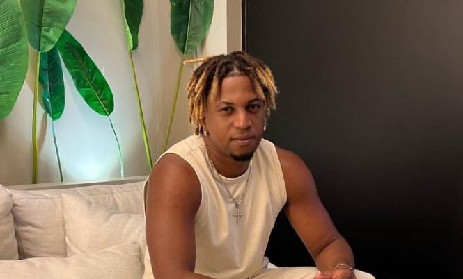 Influenciador baiano, Dum Ice se envolve em confusão sobre mansão luxuosa; entenda