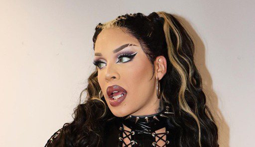 Gloria Groove comemora 8 anos de relacionamento com declaração especial ...