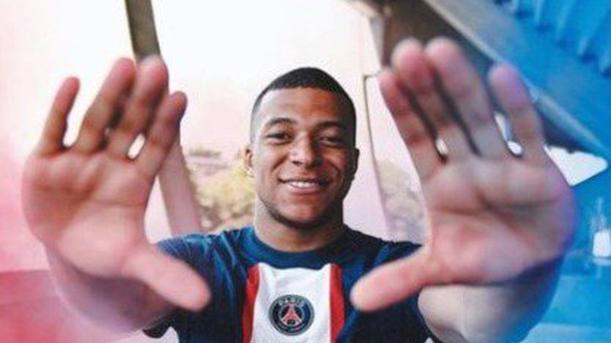 Nocaute? Mbappé acerta chute em torcedor e corre para pedir desculpa