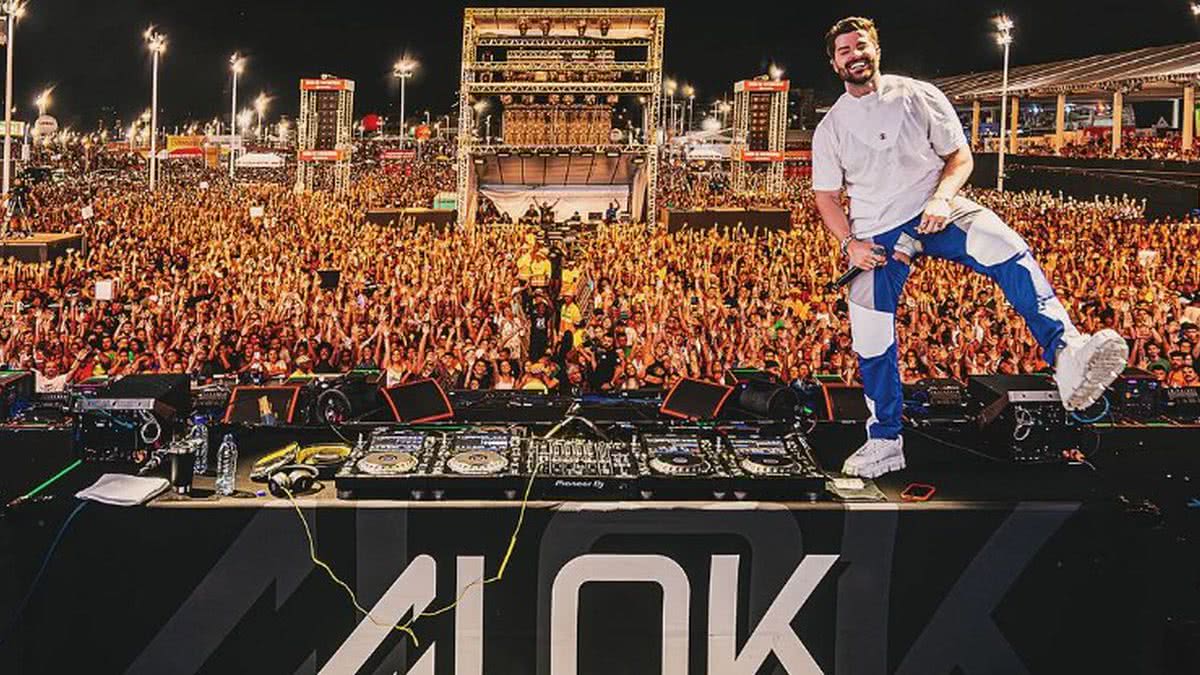 Drone de Alok cai e causa perrengue durante show; veja vídeo