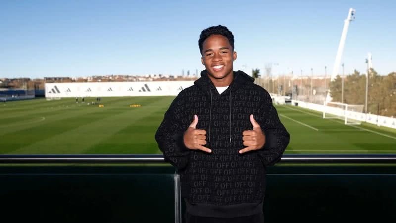 Endrick vai a jogo do Real Madrid e dá entrevista em espanhol; assista