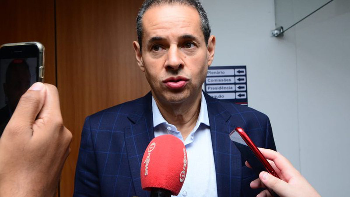 Nelson Leal descarta “rasteira” em Adolfo Menezes: “não tenho interesse”