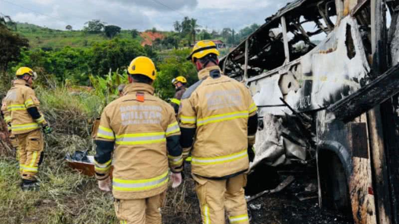 Vídeo mostra exato momento do acidente com ônibus que seguia para a Bahia e deixou 41 mortos ...