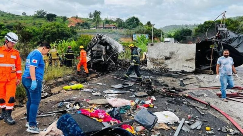 Vídeo mostra momento de acidente que deixou 38 mortos em MG; assista
