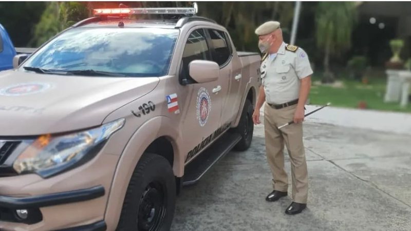 Comandante da PMBA apresenta novo padrão de cores das viaturas; veja fotos