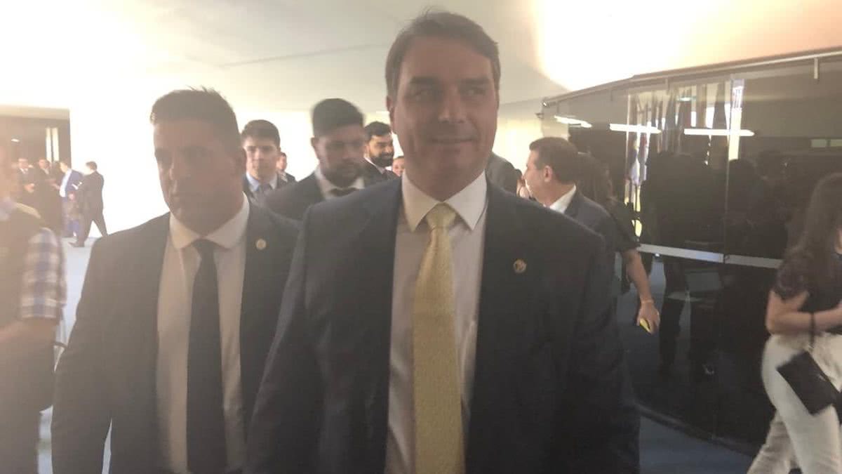 EXCLUSIVO! Flávio Bolsonaro fala EXCLUSIVO! Flávio Bolsonaro fala