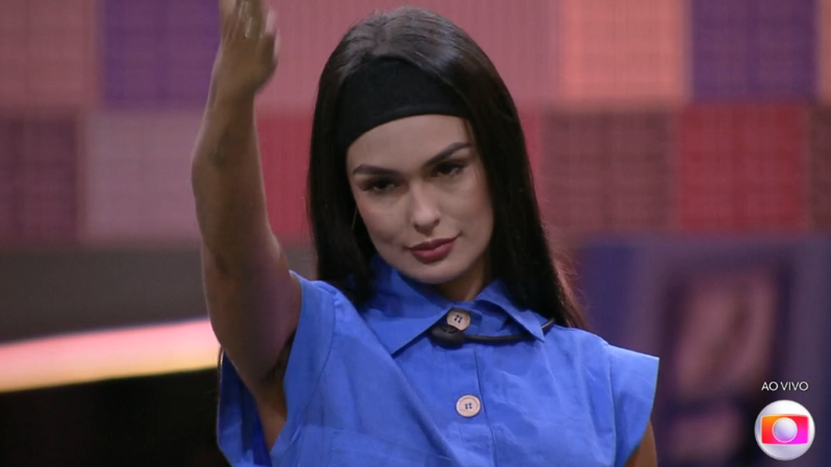 BBB 23: Larissa comete gafe e cita programa concorrente da Globo ao ...