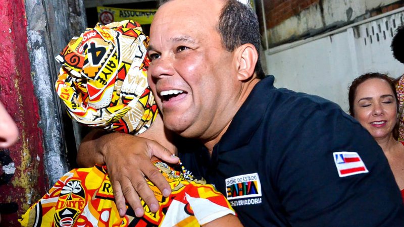 Coordenador do Carnaval, vice-governador Geraldo Júnior comemora ... Coordenador do Carnaval, vice-governador Geraldo Júnior comemora ...