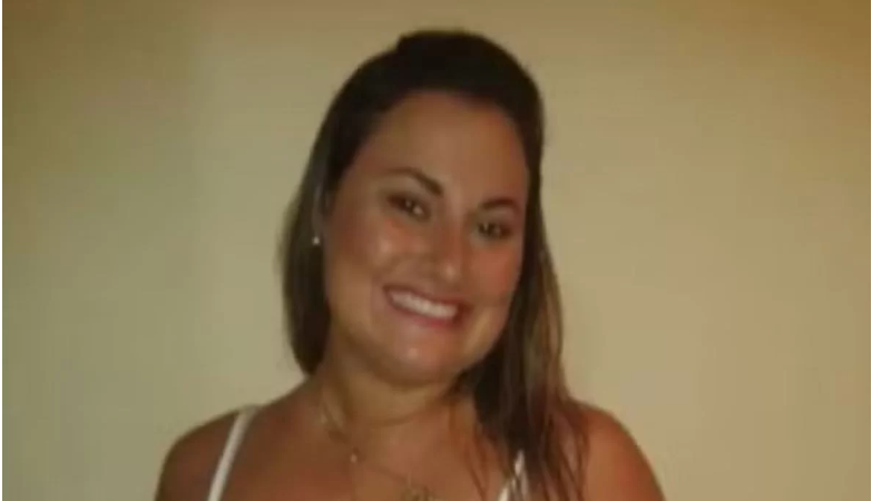 Mulher é Assassinada Com 10 Tiros Na Frente Da Casa De Amiga