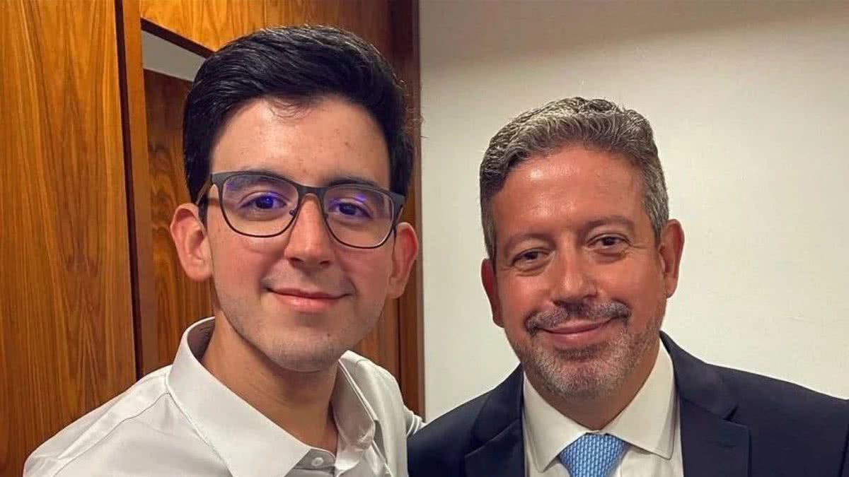 Filho de Arthur Lira ganha cargo com salário de R$ 8 mil em prefeitura