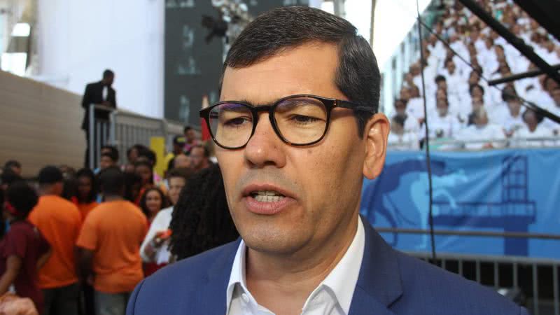 Após caso de turista viralizar, Tinoco defende regulamentação de ...