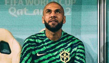Caso Daniel Alves: técnico do Barcelona diz ter ficado em choque com ...