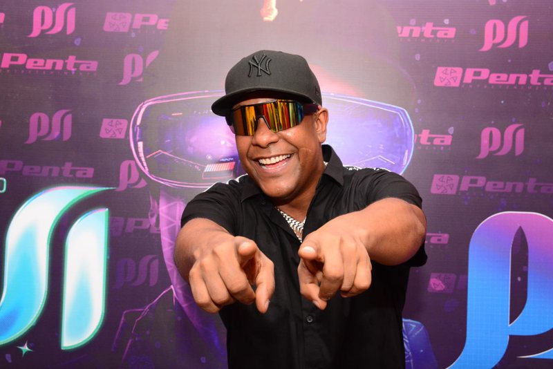 Galeria · Márcio Victor conta detalhes sobre o Ensaio do Psirico