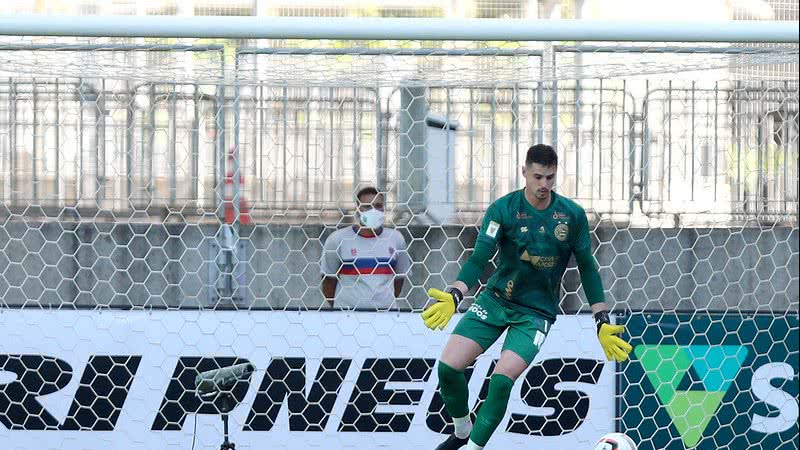 Goleiro do Bahia é emprestado para clube do Japão