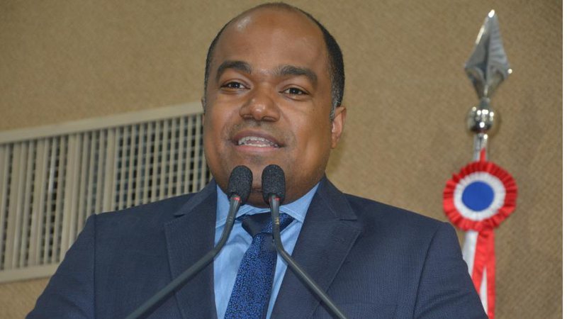 Samuel Jr quebra silêncio sobre escolha do líder da oposição na Alba ...