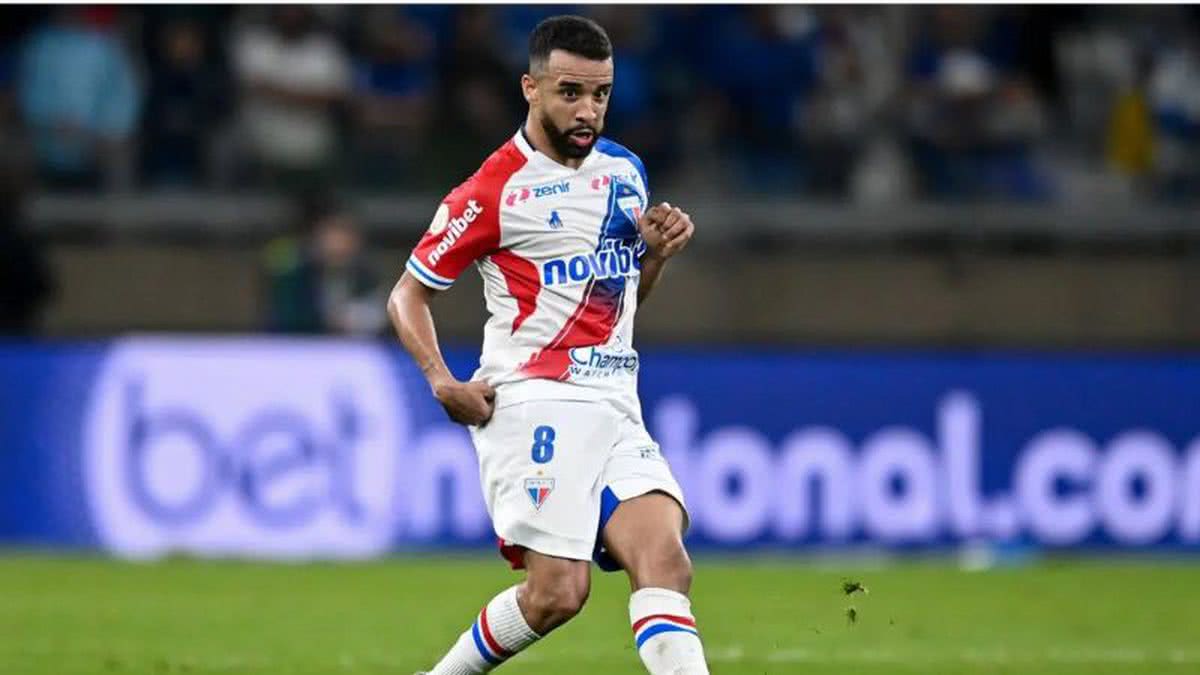 Bahia bate próprio recorde com aquisição de Caio Alexandre; entenda