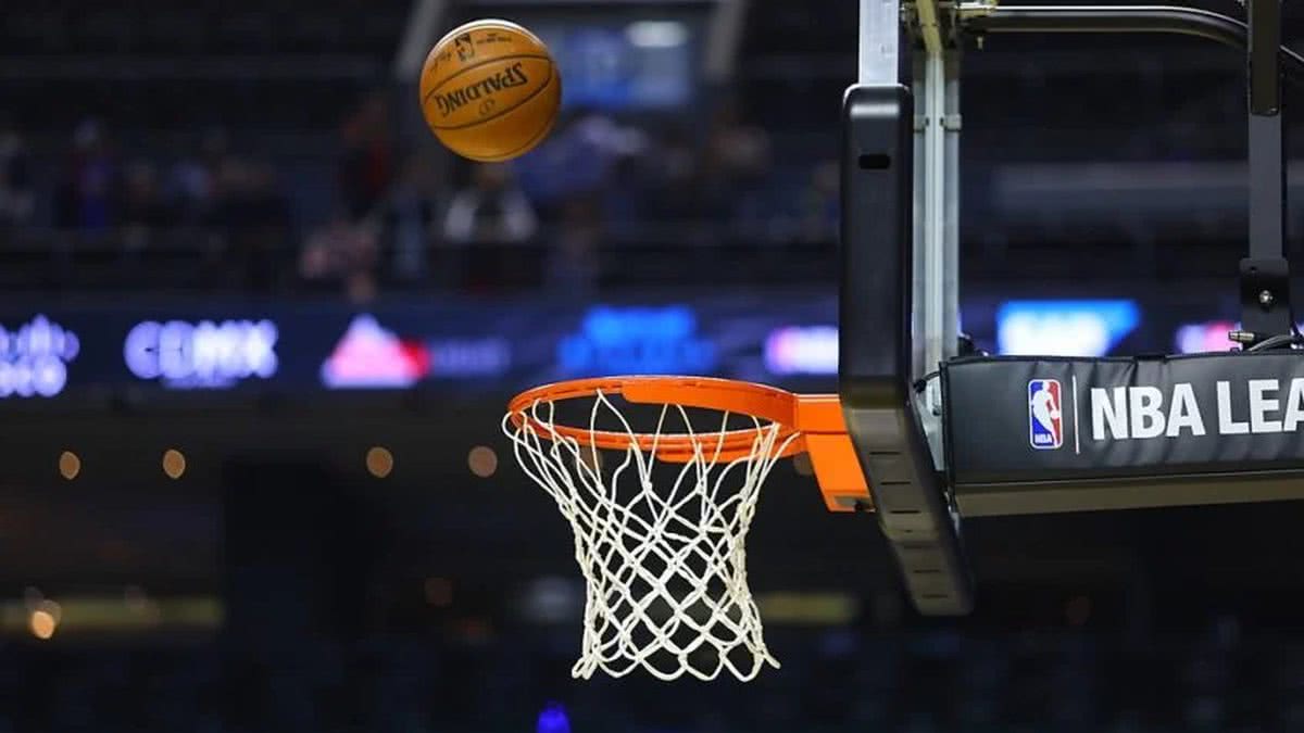 Atletas da NBA se posicionam contra a política migratória dos EUA