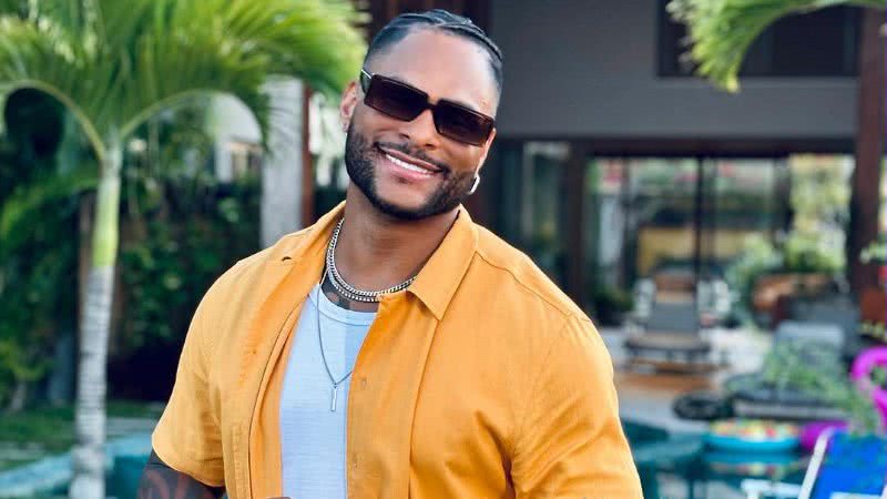 Tony Salles surpreende fãs no Cristo da Barra; veja o que rolou