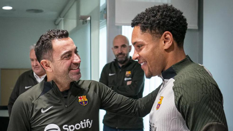 Técnico do Barcelona, Xavi acredita que Vitor Roque e Lewandowski podem ... Técnico do Barcelona, Xavi acredita que Vitor Roque e Lewandowski podem ...