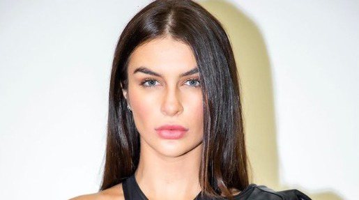 DJ Bárbara Labres vive romance com influenciadora de 18 anos; saiba quem