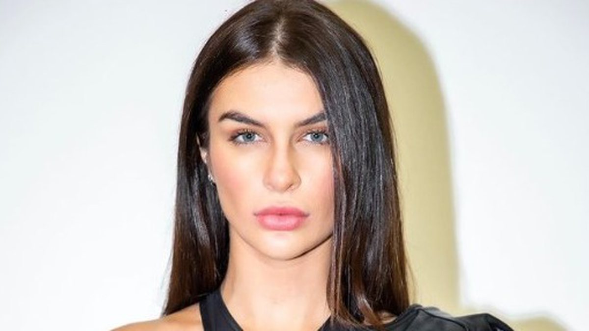 DJ Bárbara Labres vive romance com influenciadora de 18 anos; saiba quem