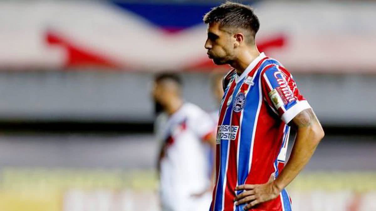 "Cumprindo ordens do treinador", diz Mugni após não bater pênalti decisivo contra o Grêmio; veja