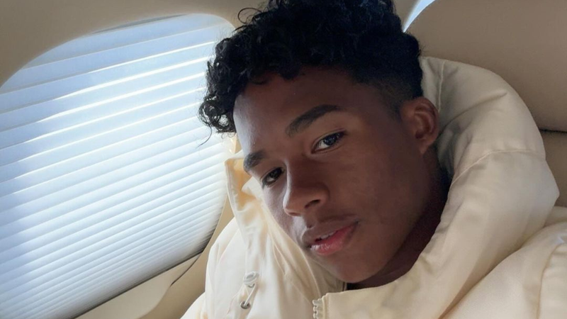 “Enfim, 18”: Endrick celebra chegada da maioridade com post nas redes ...