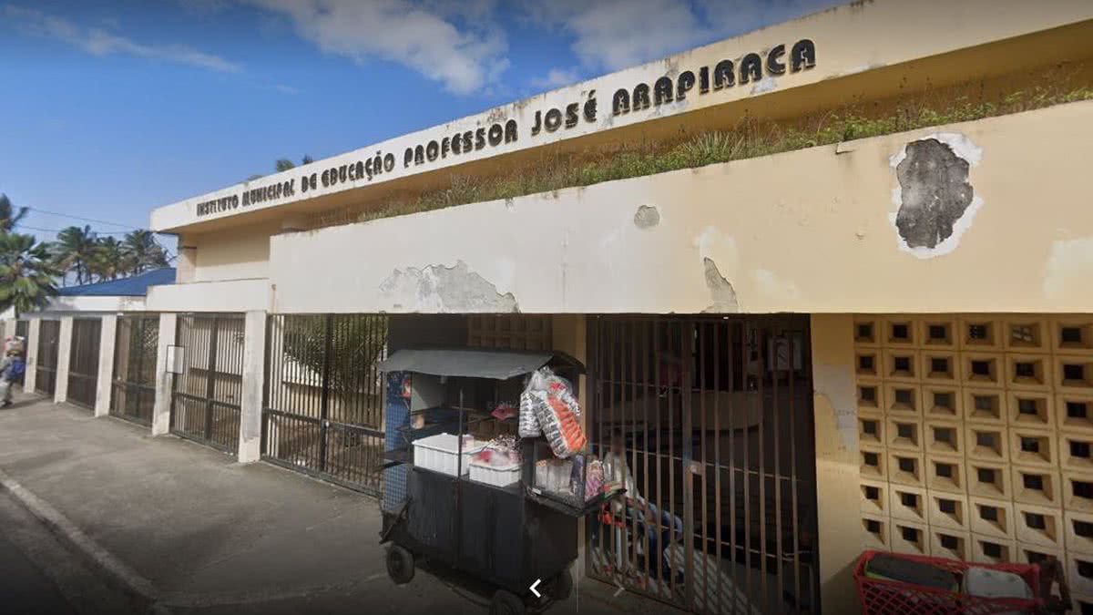 Denúncia: Escola municipal está sem aulas na Boca do Rio mesmo após a ...