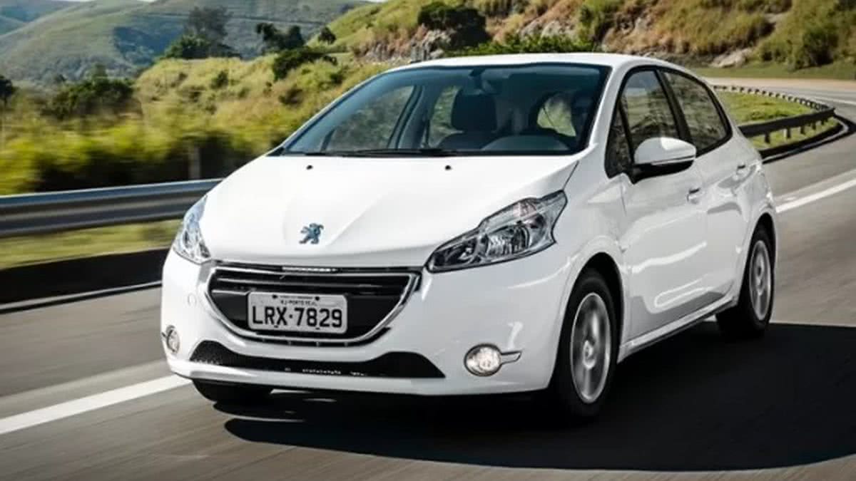 Quer carro automático? Veja 7 seminovos de R$ 60 mil que valem a pena