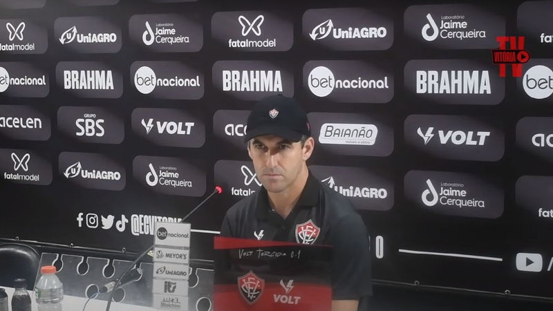 Após Vitória Léo Condé Fala Sobre Substituto De Wagner Leonardo E