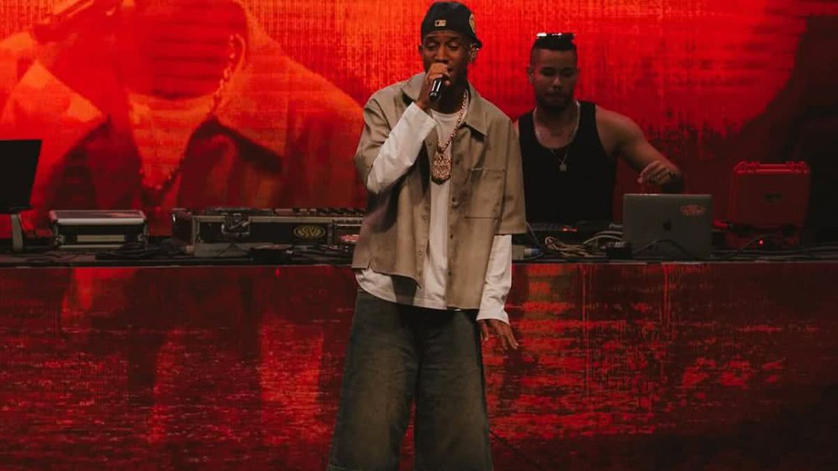 Em turnê como rapper, meia ex-Bahia manda recado para a torcida: "No ...