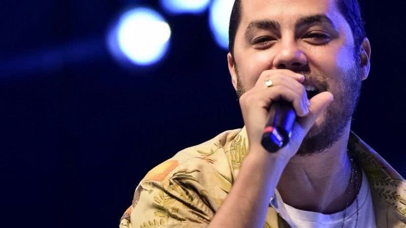 Levi Lima aparece com novo visual nas redes sociais e ganha elogios dos fãs