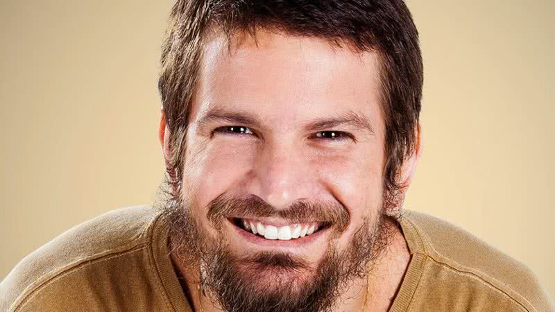 Saulo posta foto com Emílio Dantas e semelhança impressiona seguidores ...