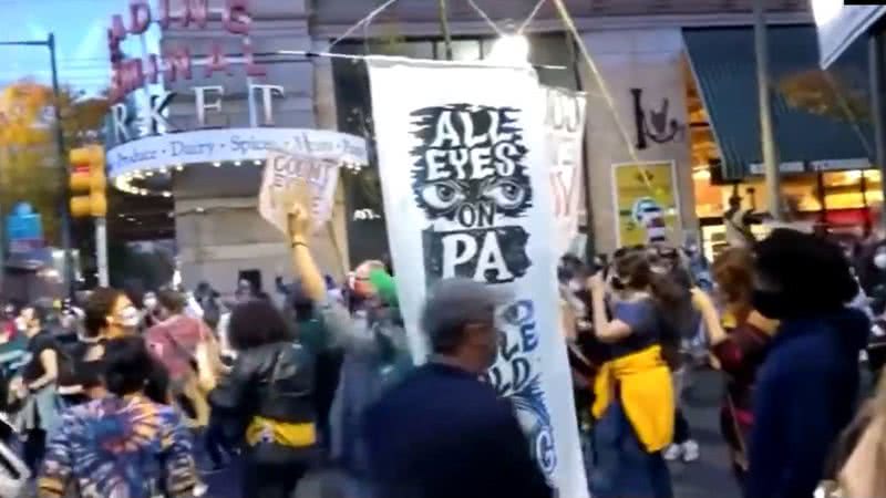 Hit brasileiro "Baile de Favela" é tocado em comemoração de Joe Biden ...