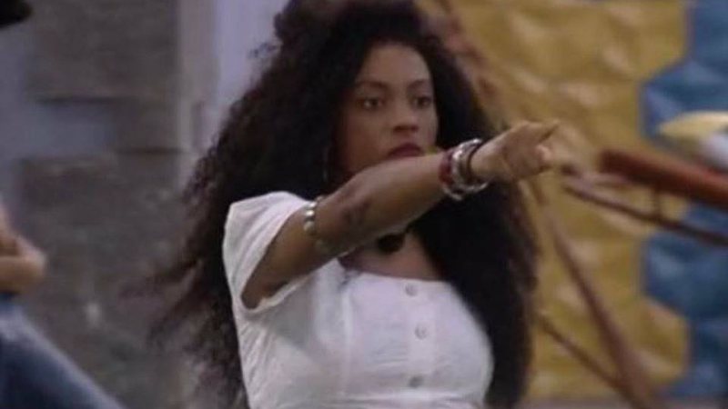 Lumena faz autocrítica e fica chocada por ter virado meme