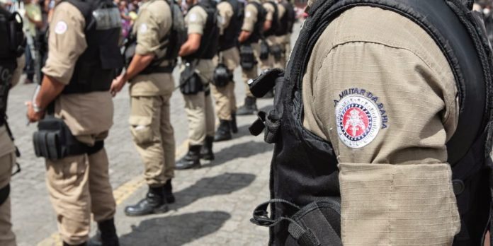 Policial diz que matou colega de farda em bar por legítima defesa ...