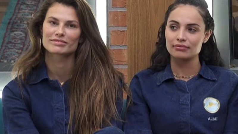 Aline e Dayane se beijam ao vivo em 'A Fazenda' após prova do ... Aline e Dayane se beijam ao vivo em 'A Fazenda' após prova do ...