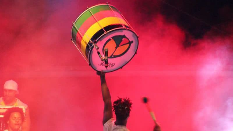 Olodum faz show em homenagem a ativista jamaicano neste domingo (17)